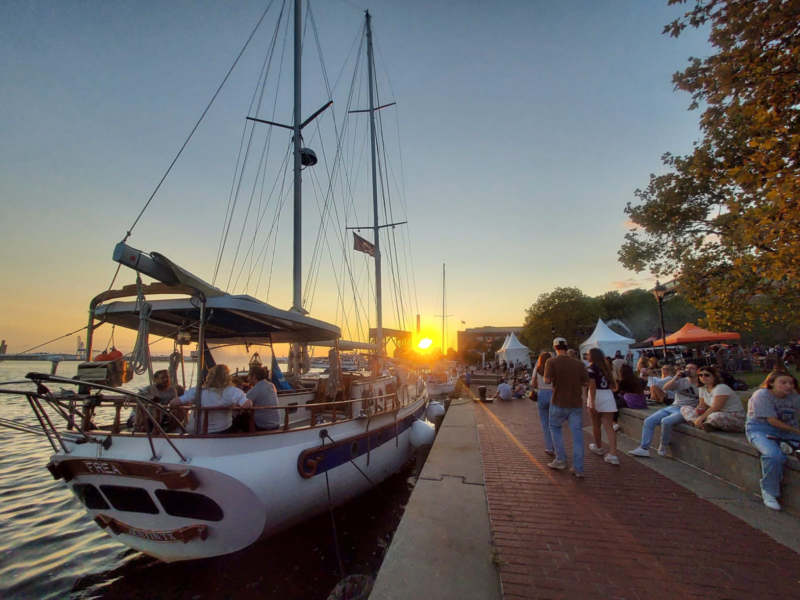 Cruising Guide to Baltimore, Maryland